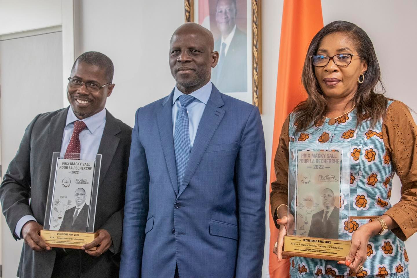 Le Ministre Adama Diawara reçoit les deux chercheurs ivoiriens ...