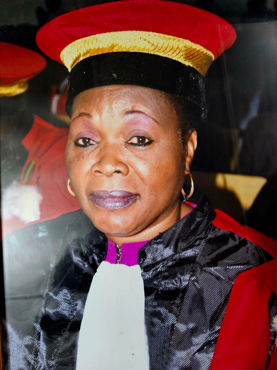 Biographie du Pr Yolande OFOUEME BERTON, Présidente du CTS Sciences et ...