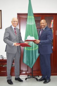 Le CAMES et l’Union Africaine signent un accord historique, pour l ...